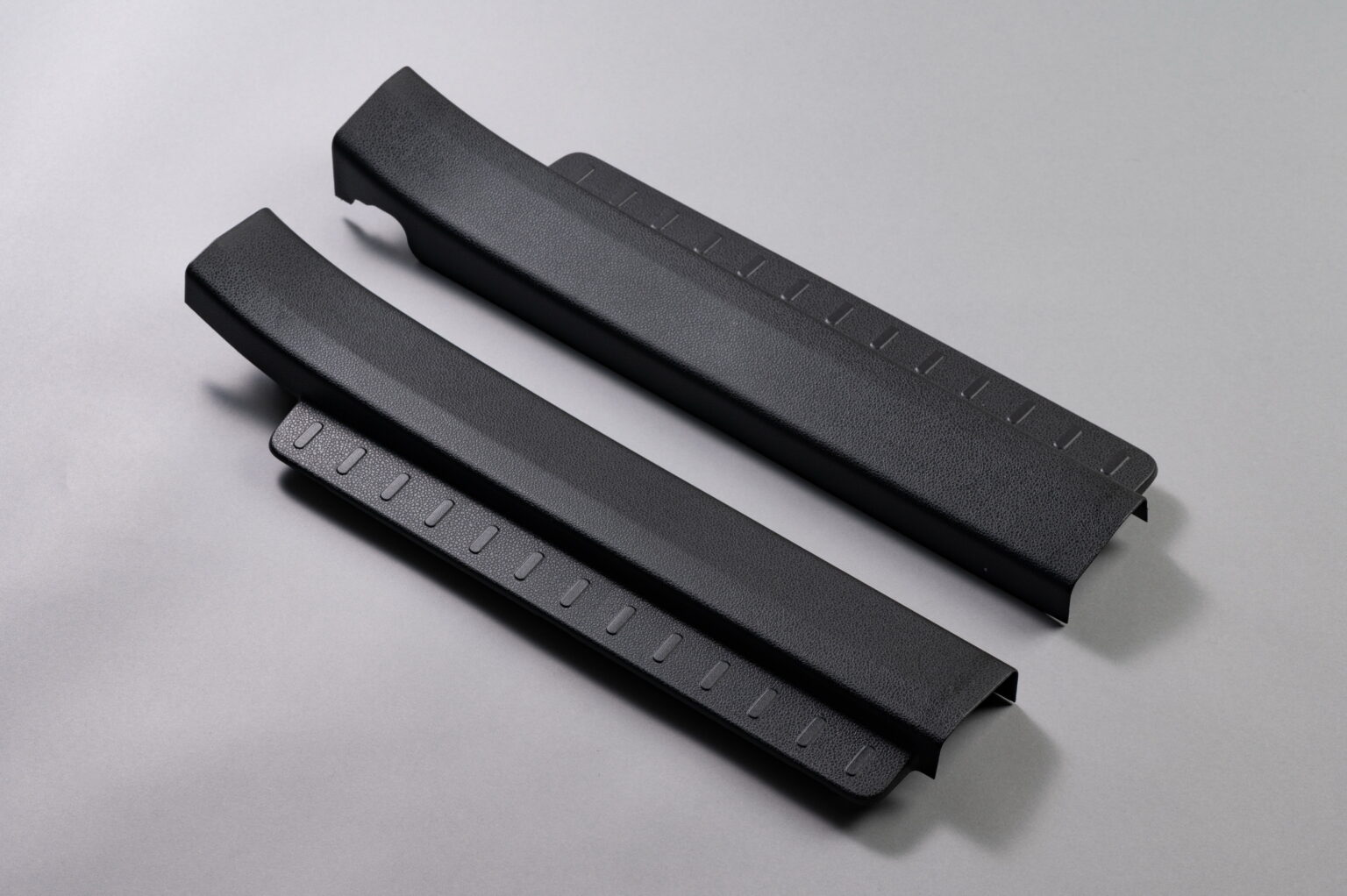 FR DOOR SCUFF PLATE - 河村化工株式会社